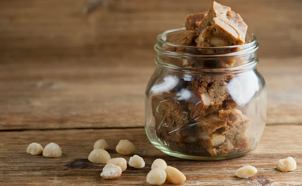 Maple Butterscotch Macadamia Blondies - Framed Cooks