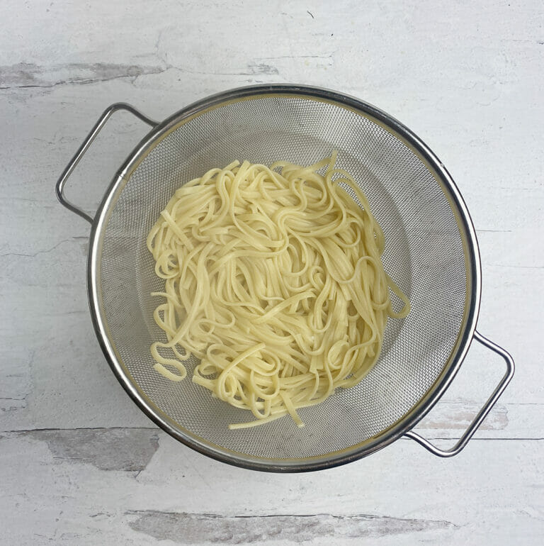 Linguine with Creamy Clam Sauce in Just 25 Minutes - Framed Cooks